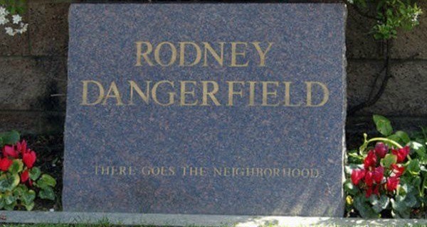 33 Hilarious Tombstones That Got The Last Laugh